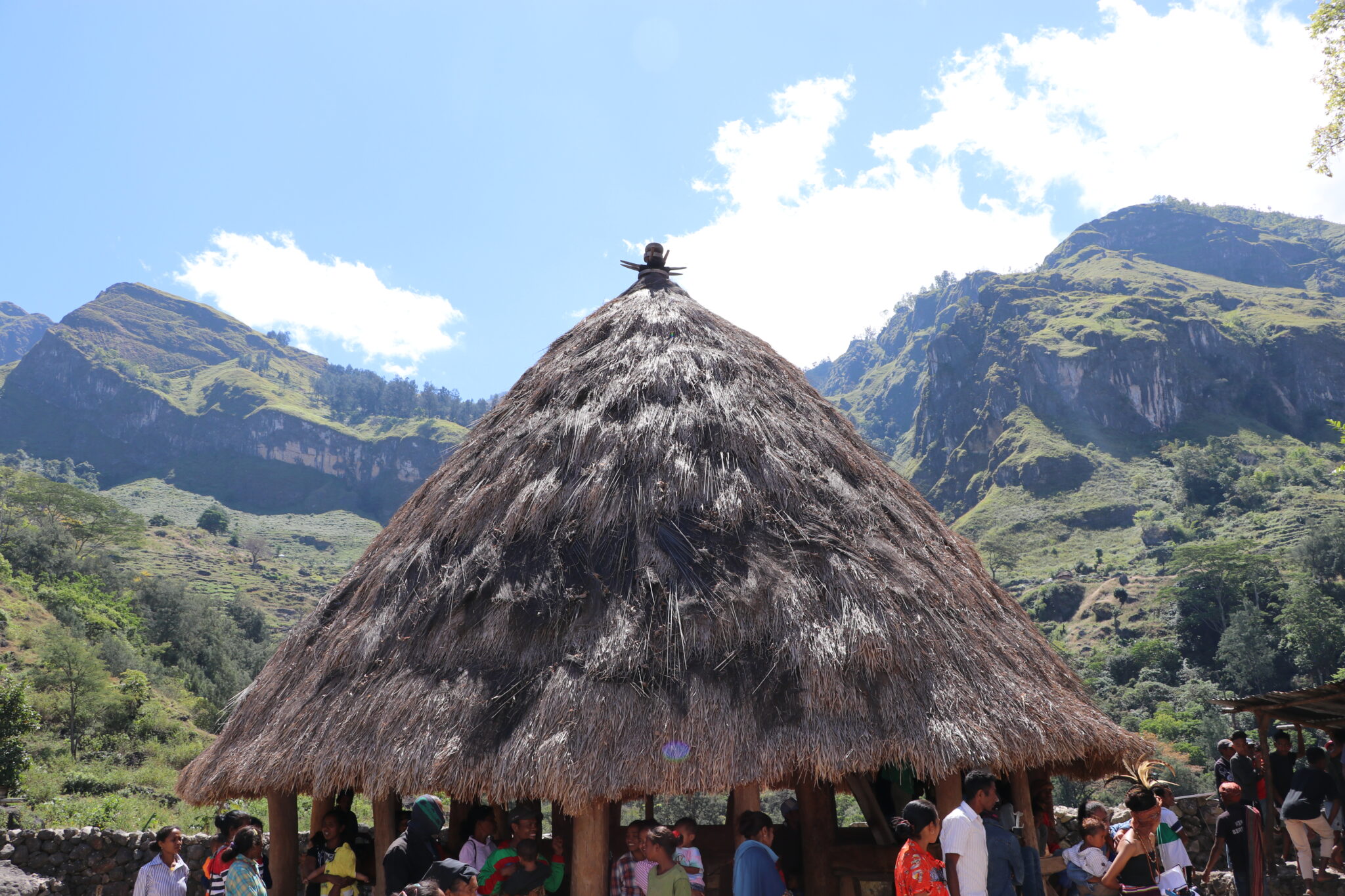 Dokomali Waterfall Tour in Timor-Leste's Mountains