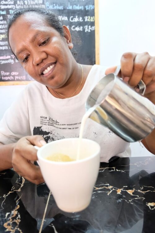 Fatima Café Dili: Cozy Vibes & Great Coffee